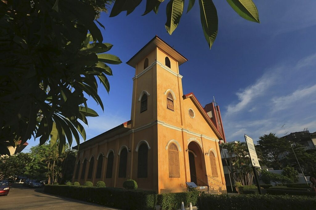 13 Things You Need To Do In and Around Trang