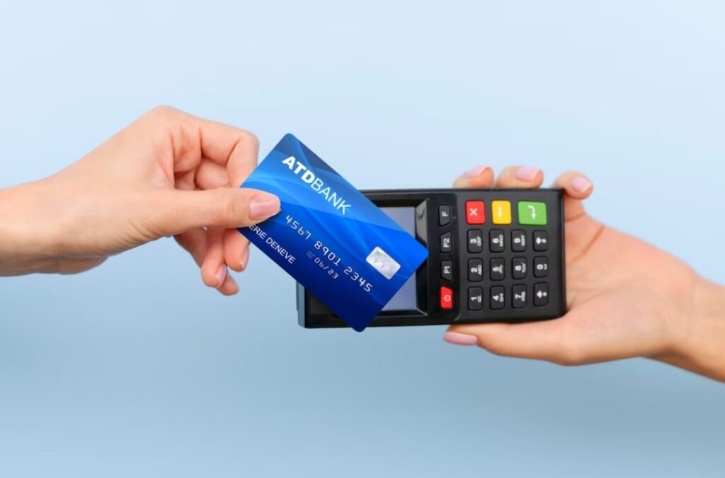 A Guide to ATMs in Thailand (Plus How to Avoid Fees!)