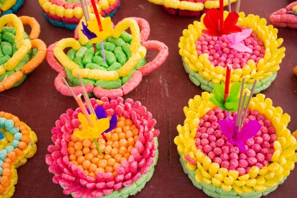 How to Craft a Krathong for the Loy Krathong Festival [2026]