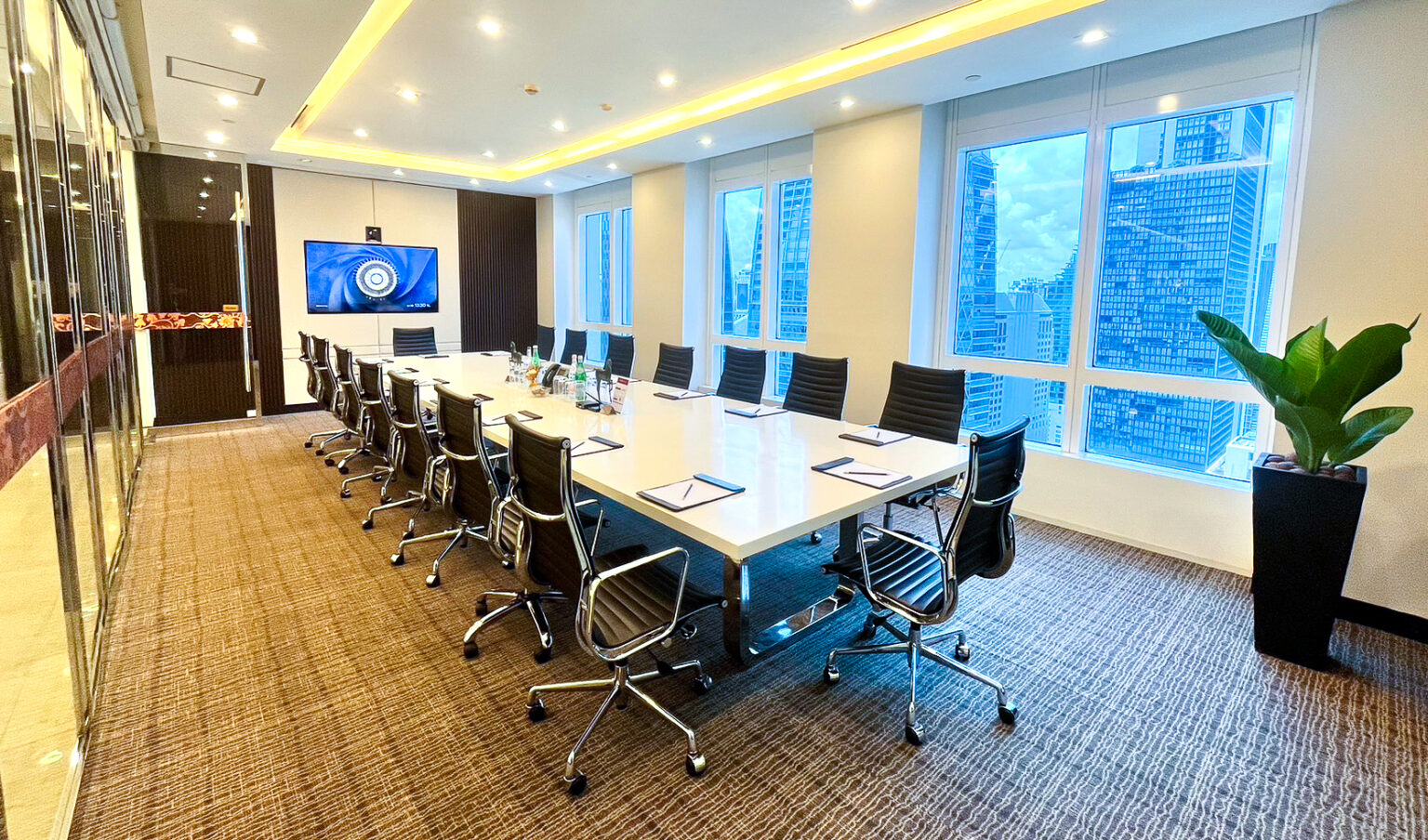 Local Picks: Bangkok's Top 17 Co-Working Spaces [2026 ]
